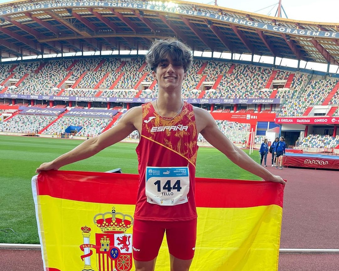 Luis Tello debuta con España con victoria